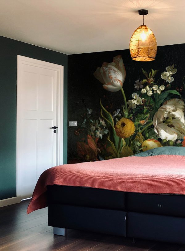 Lookbook - Stories on the Wall